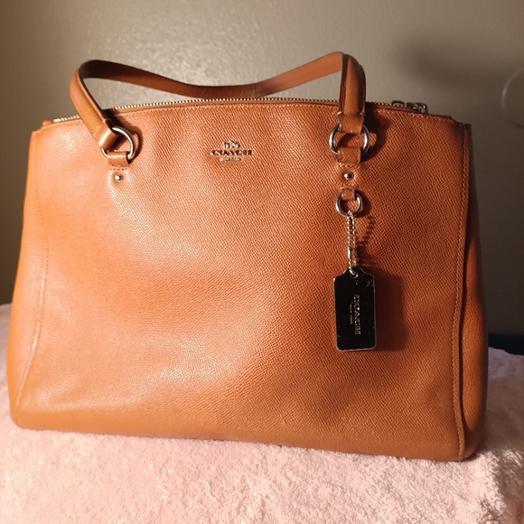 Coach | Bags | Coach Terracotta Leather Tote With Gold Accents | Poshmark